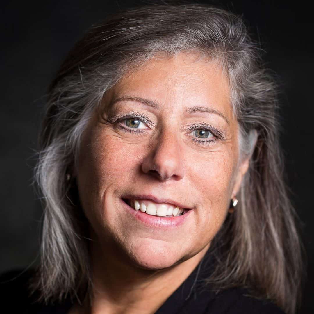 App-Solutely Keep Your Customers Coming Back! By Nancy Lucchesi